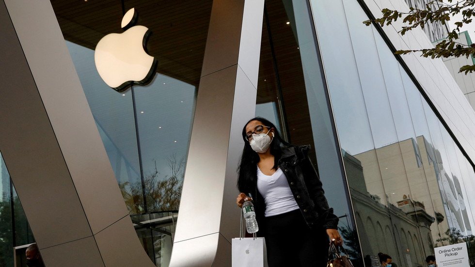 Apple told to address forced labor problem — RT Business News
