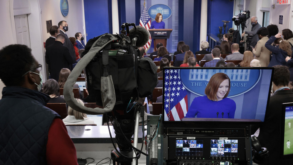 White House press corps limits amount of journalists on briefings — RT ...