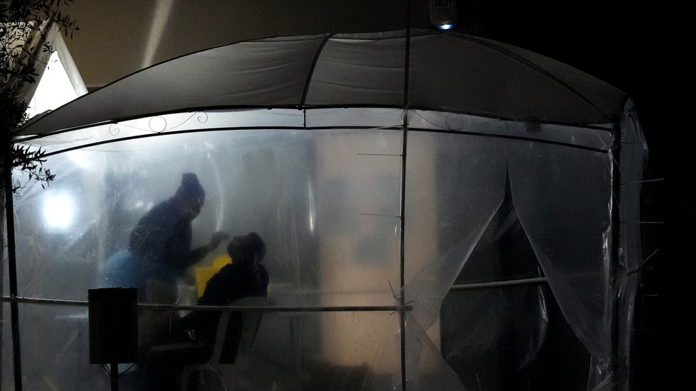 Omicron-Delta ‘hybrid’ gets sinister name — RT World News