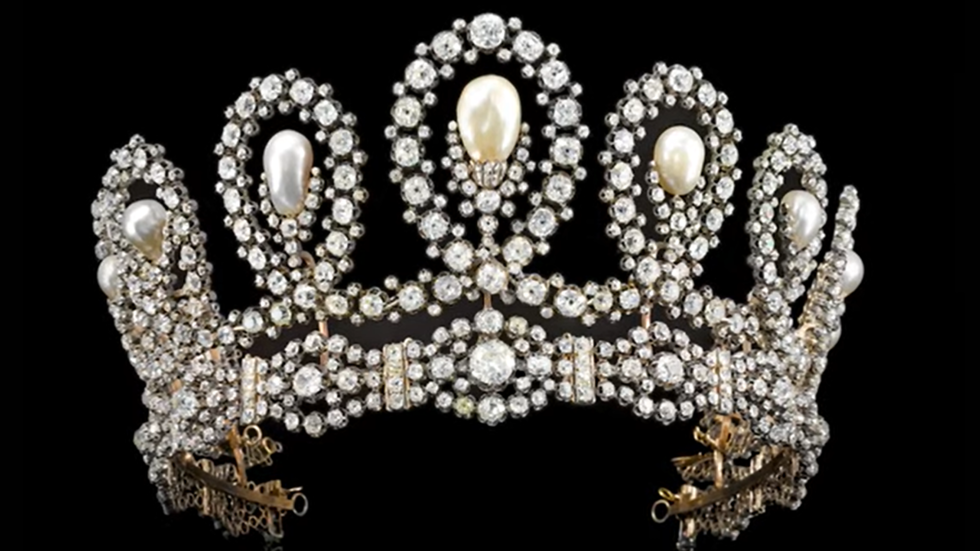 Italy’s exiled royals want their jewels back — RT World News