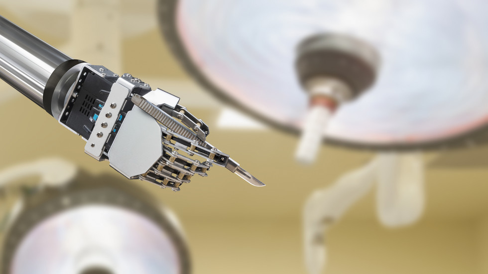 Robot performs keyhole surgery on pigs for 1st time — RT World News