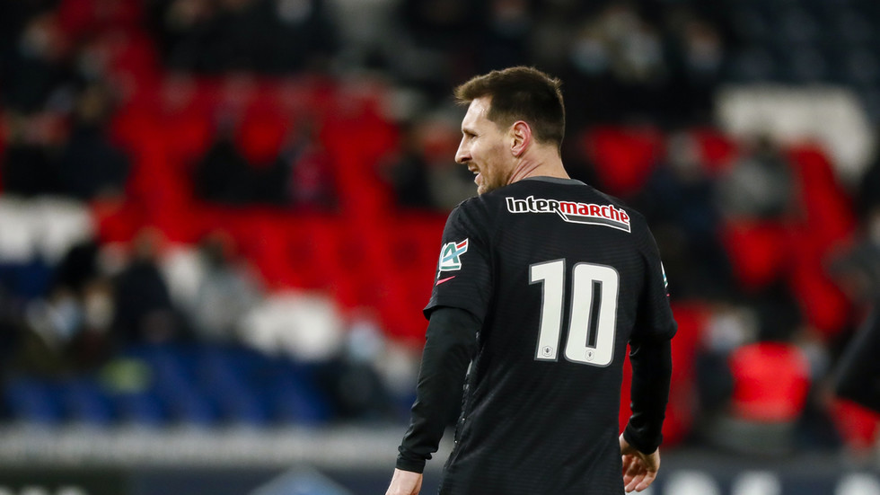 Return to iconic number fails to help as Messi PSG misery continues ...