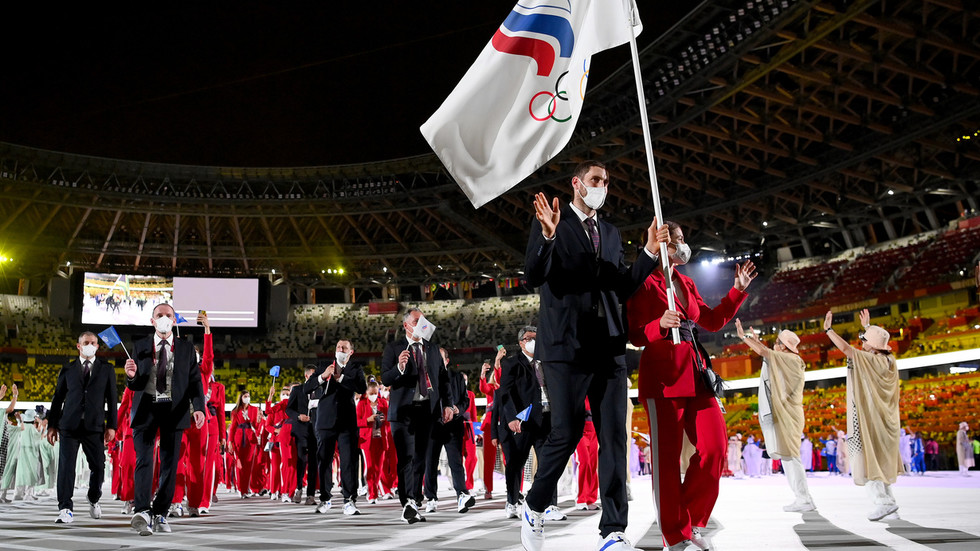 No flag, no anthem: Why are Russian symbols banned from the Beijing ...