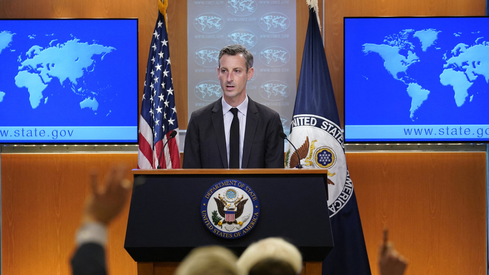 US contradicts Ukraine on peace plan — RT Russia & Former Soviet Union