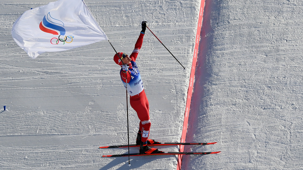 Russian team win first Beijing gold — RT Sport News