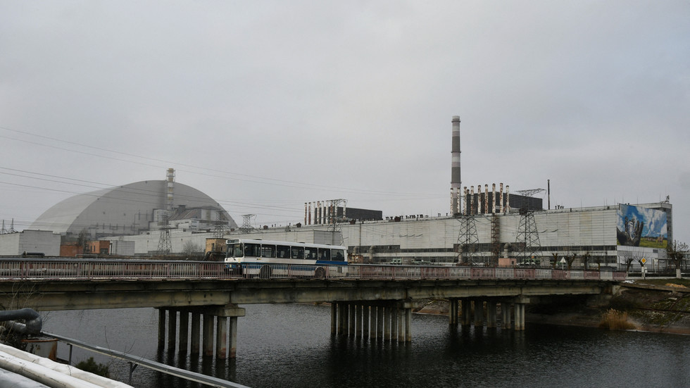 State of Chernobyl plant revealed after fighting — RT Russia & Former ...