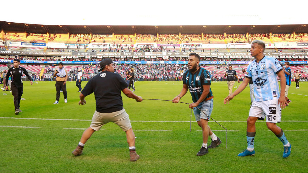 2 people critically injured as fan violence ends football match (VIDEO ...