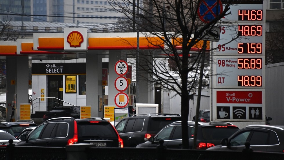 Oil giant is leaving Russia — RT Business News