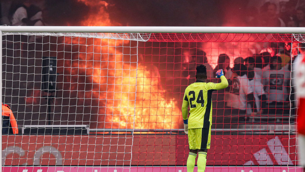 Fire rages at Netherlands national football stadium (VIDEO) — RT Sport News