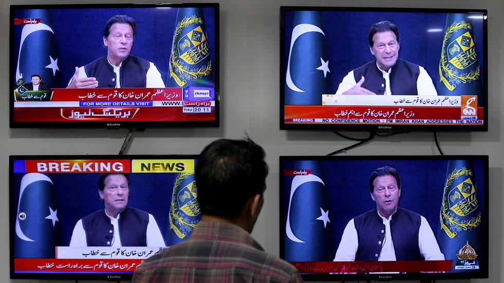 Pakistani PM calls early election — RT World News