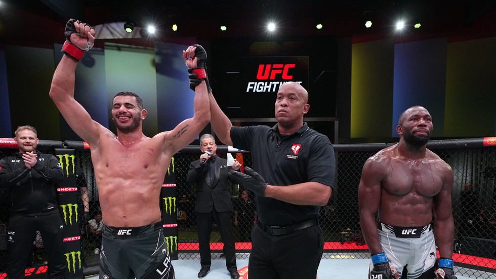 UFC fighter explains Kinahan shout out after win (VIDEO) — RT Sport News