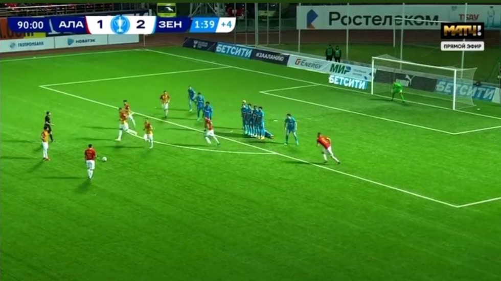 Underdogs topple Russian giants after ingenious free-kick routine ...