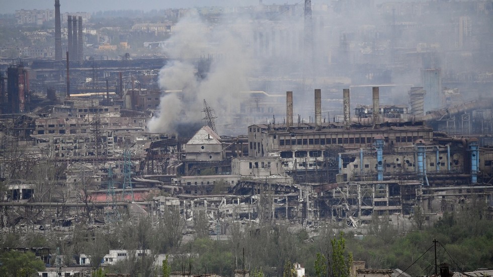 Ukrainian forces at Azovstal vow to continue fighting — RT Russia ...