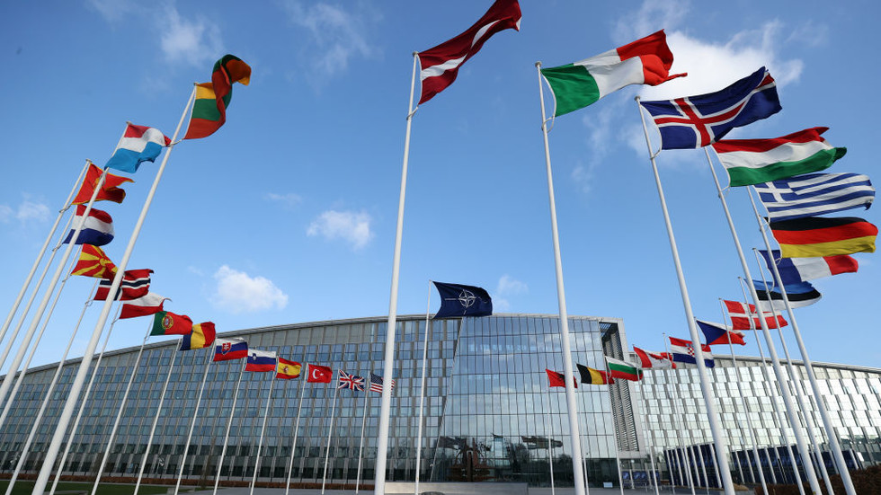 Sweden’s ruling party to reveal its stance on NATO — RT World News