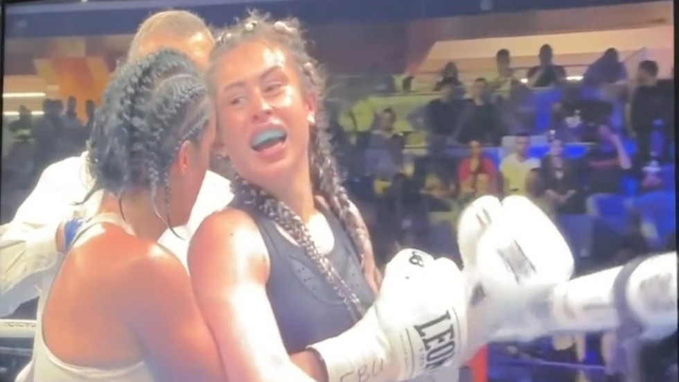 Russian Hurricane slammed for illegal boxing move (VIDEO) — RT Sport News