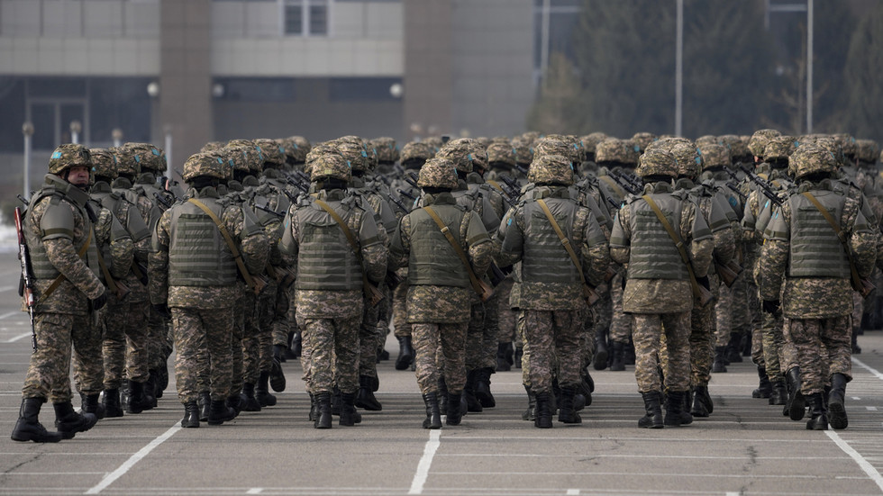 Moscow explains stance on peacekeepers in Ukraine — RT Russia & Former ...