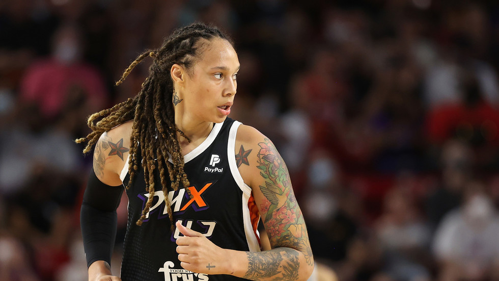 Griner issues direct plea to Biden in Russian drugs case — RT Sport News