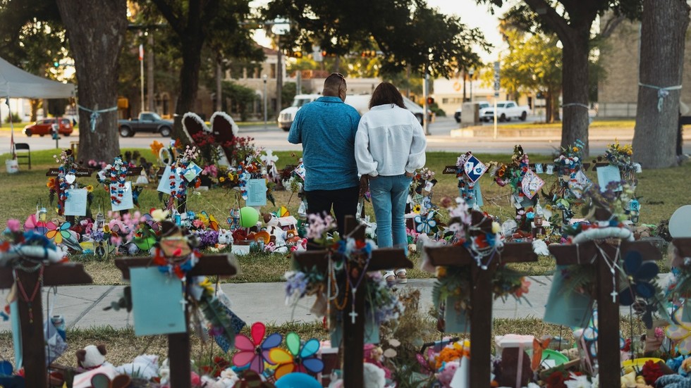 Missed opportunities to stop Texas school massacre revealed — RT World News
