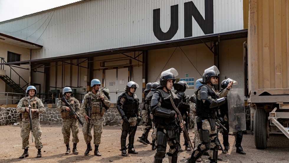 Three peacekeepers killed in anti-UN protests — RT World News