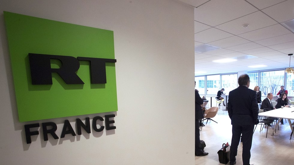Kremlin warns West of response to RT France ban — RT Russia & Former ...