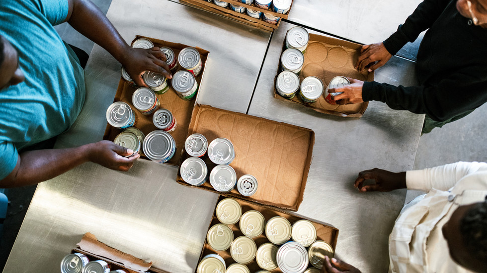 US food banks strain under increased demand – media — RT Business News