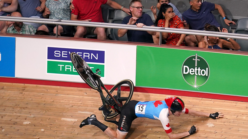 Second Commonwealth Games cycling crash causes event to be abandoned ...