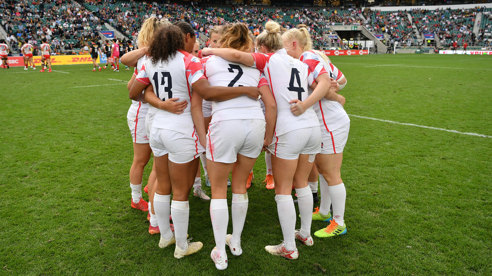 Trans activists storm England rugby training session — RT Sport News