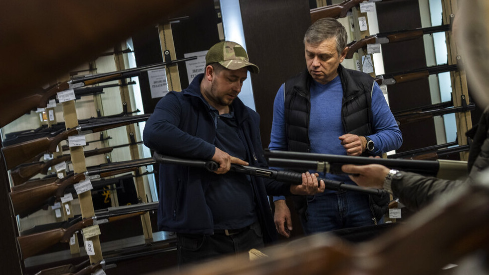 Ukraine to soon legalize guns – minister — RT Russia & Former Soviet Union
