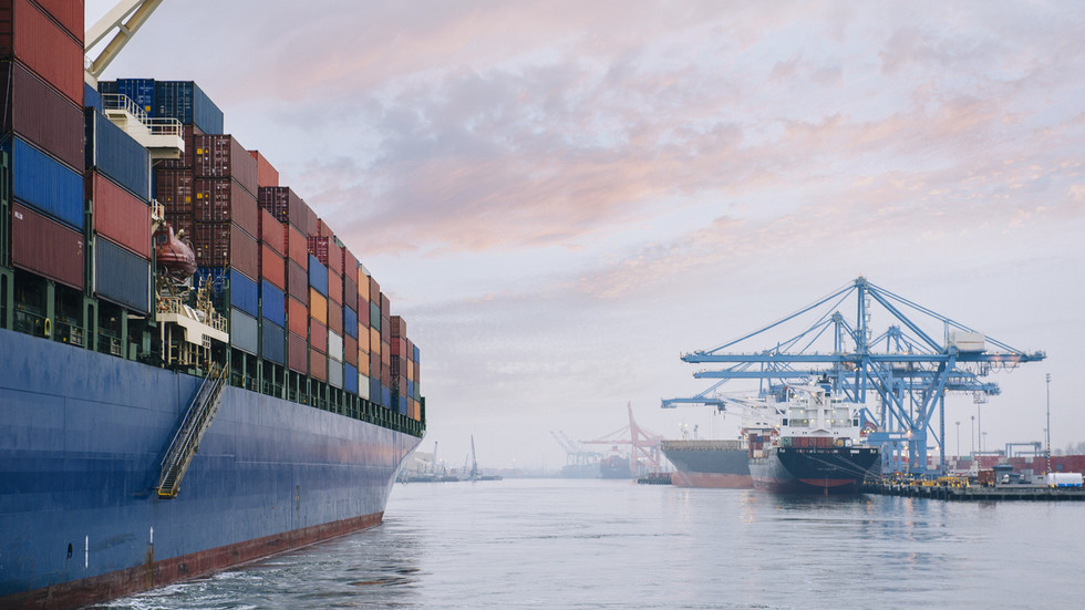 Russia still earning billions from US trade – AP — RT Business News