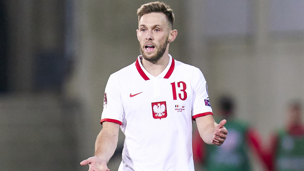 Polish footballer discusses ostracism after Russia decision — RT Sport News