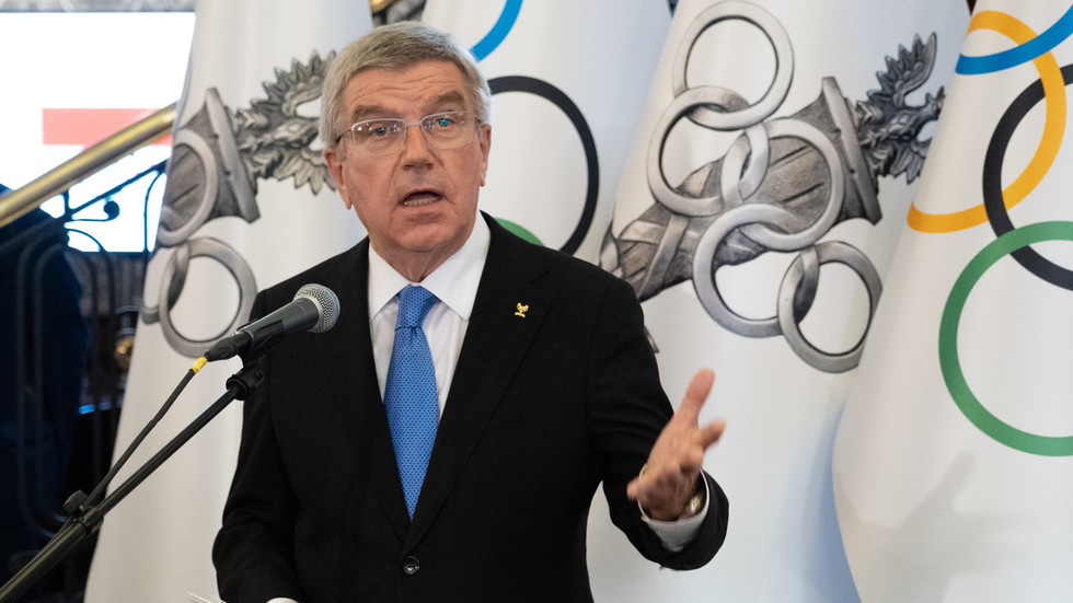 IOC chief comments on French police amid Paris Olympics concerns — RT ...