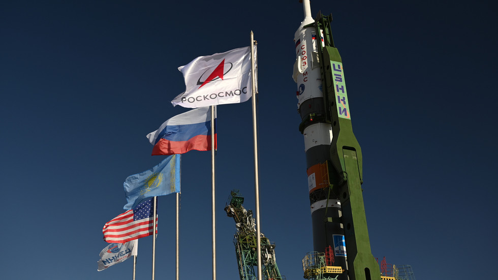 First Russia-US seat-sharing spaceflight looms — RT Russia & Former ...