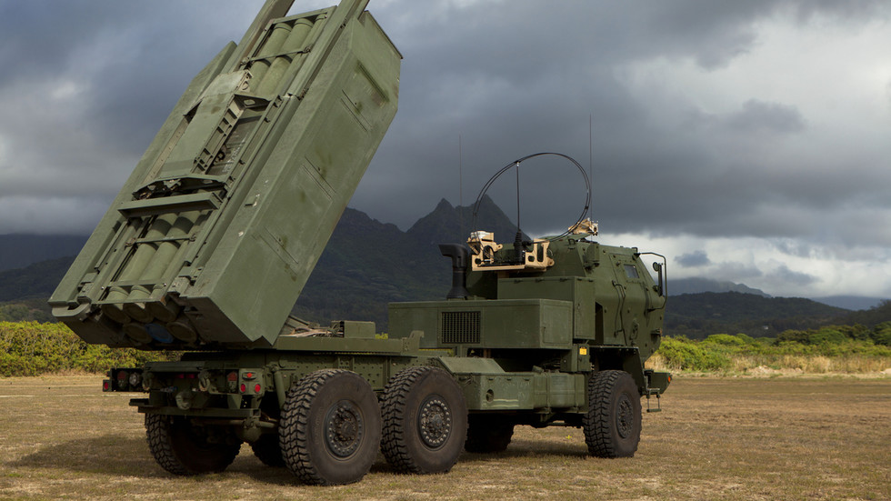 US to deploy HIMARS to Russian neighbor — RT World News