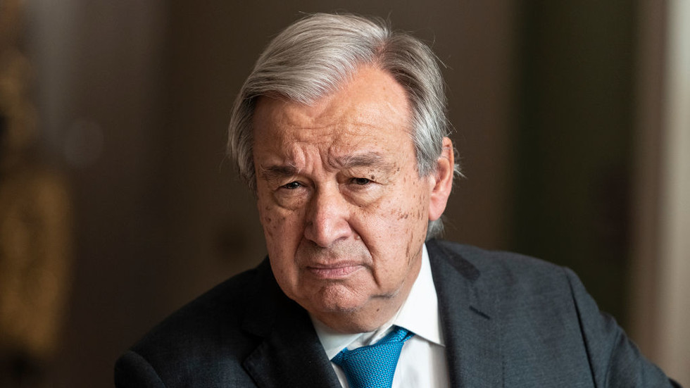 UN chief tells Moscow to ‘step back from the brink’ — RT Russia ...