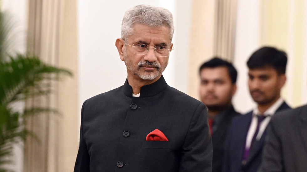 Top Indian diplomat heads to Tanzania as New Delhi races Beijing to woo ...