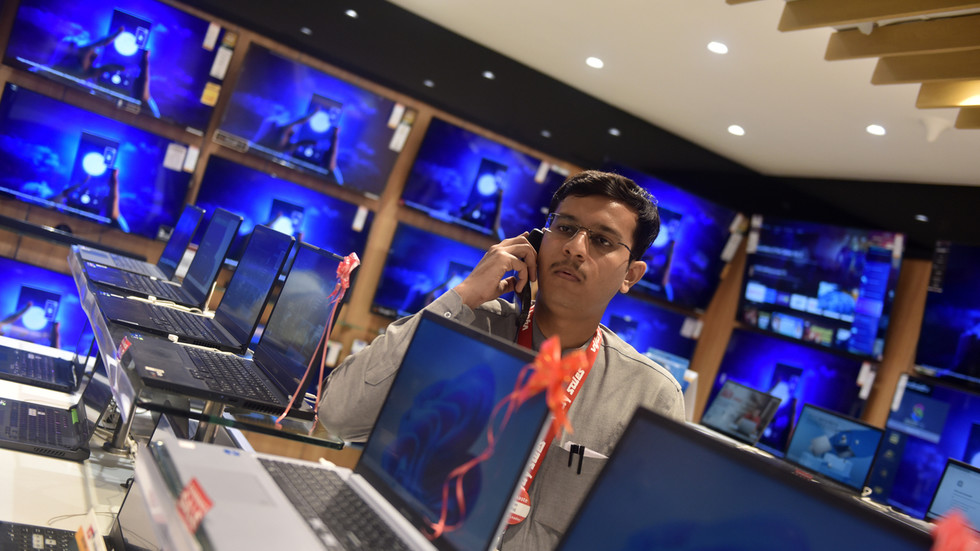 India revokes ban on import of laptops — RT India