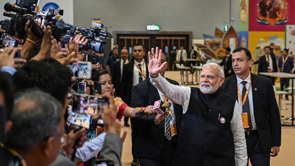 Modi reveals why he shies away from media — RT India