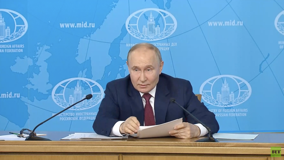 Putin addresses top Foreign Ministry officials: As it happened — RT ...