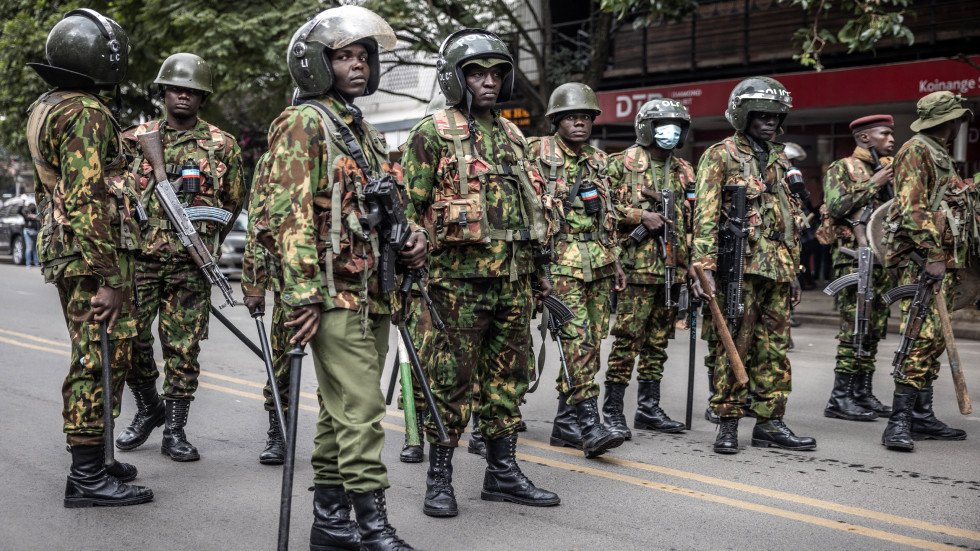 Kenyan police begin controversial deployment to Haiti — RT Africa