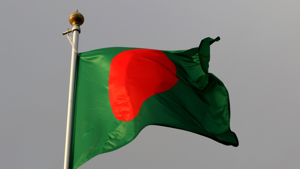 Bangladesh — RT