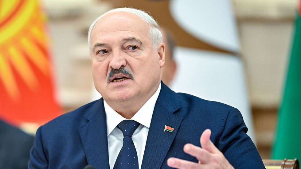 Putin vetoed Oreshnik strike on Kiev – Lukashenko — RT Russia & Former ...
