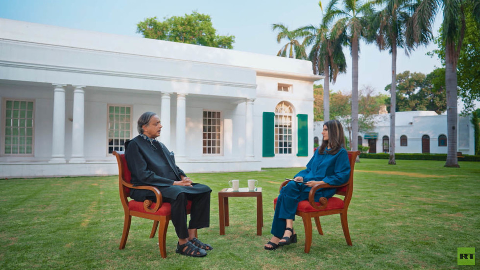 British colonial loot should be returned to India – Shashi Tharoor — RT ...