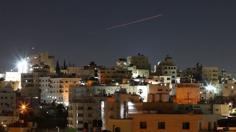 Israel bombs Tehran despite Trump’s warning — RT World News