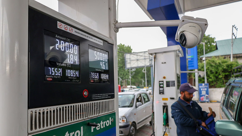 India was ‘never told’ not to buy Russian oil – minister — RT India