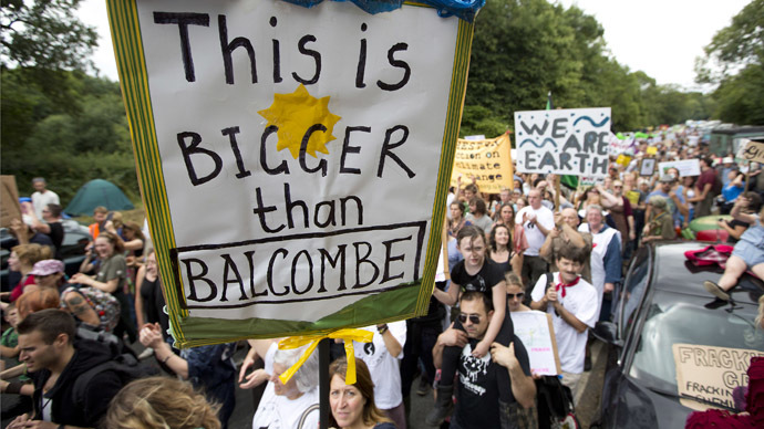 ‘Frack off’: Protests grow against shale gas drilling in UK — RT World News