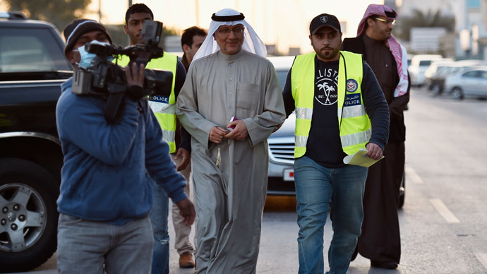 Bahraini protest rages as another opposition leader arrested (PHOTOS ...