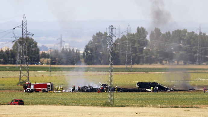 4 dead as massive military transport plane crashes in Spain (VIDEO ...