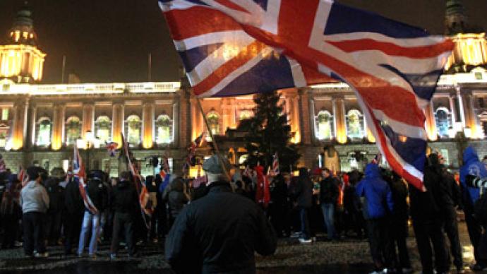 Union Jack violence: Belfast police fire plastic bullets as loyalists ...