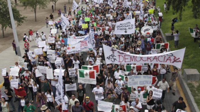 Tens of thousands protest in Mexico against new president (VIDEO) — RT ...
