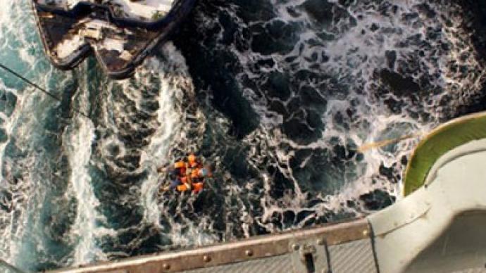 Death toll in oil platform disaster rises — RT World News